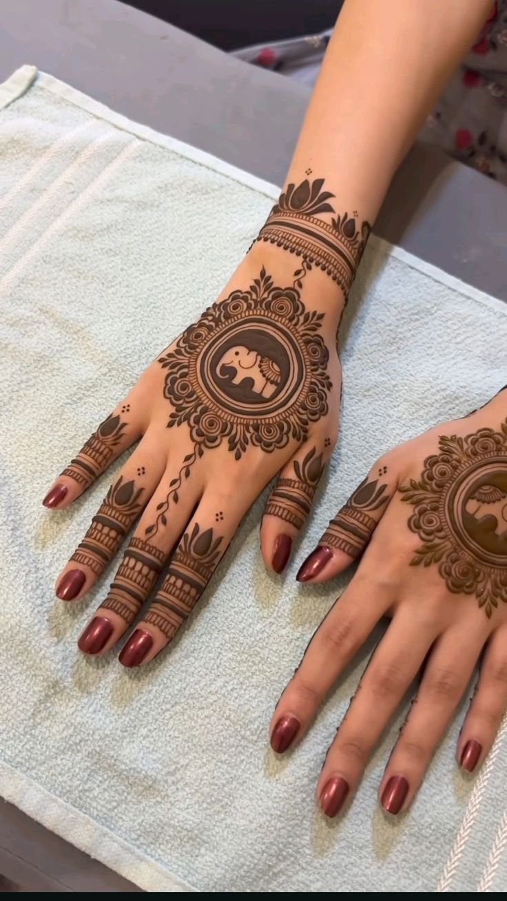 9 Beautiful Ganesh Chaturthi Mehndi Design